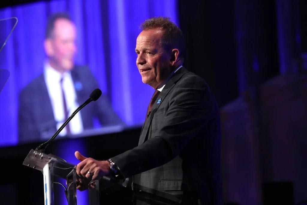 Tim Jones es el nuevo COO del Publicis Group Marketing Services | Adlatina