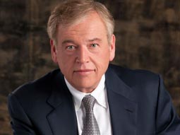 A horas del colapso del mega merger, la IAA premió al CEO de Omnicom ...
