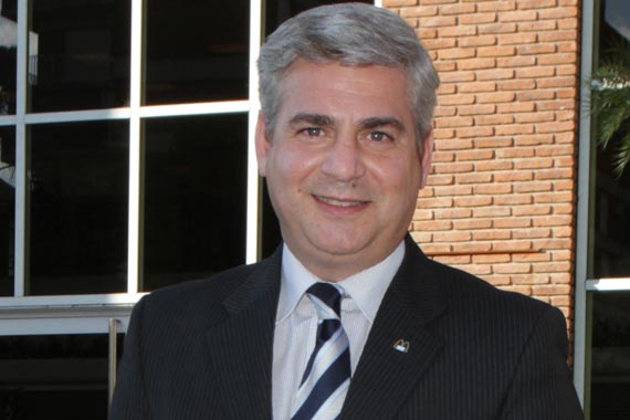 Alejandro Yapur asume la presidencia divisional de Arcos Dorados para ...